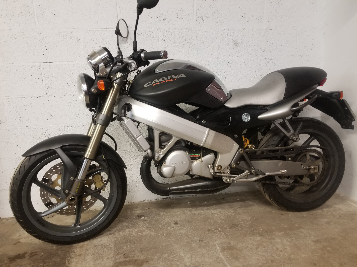 Moto depot : Motos d’occasion de 51 a 125 cc cagiva, PLANET 125 CAGIVA GRIS